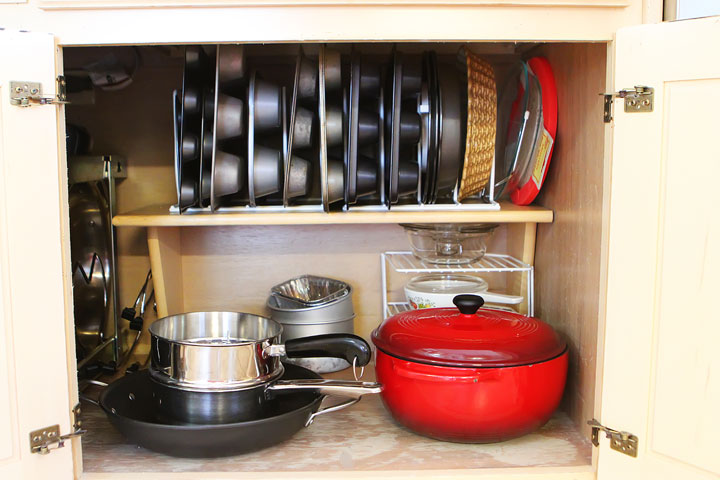 10 Ways to Organize Baking Pans • Organization Junkie 10 Ways to Organize Baking Pans • Organization Junkie